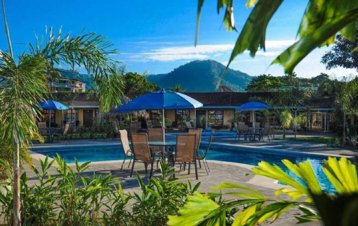 Beach Break Resort Jacó - Go Visit Costa Rica